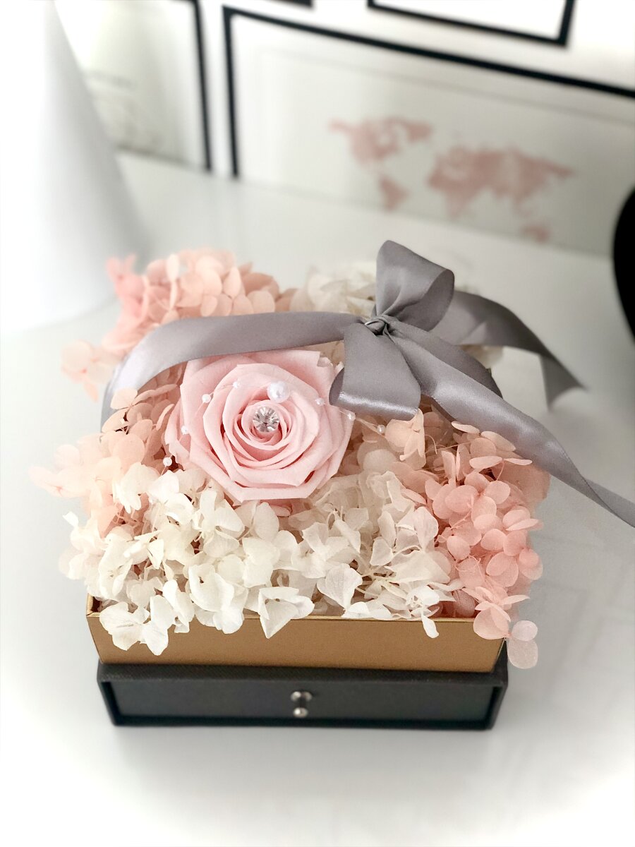 Blumenbox/ Blütenbox mit Schmuck-Set - Stacy Geschenke Kreationen